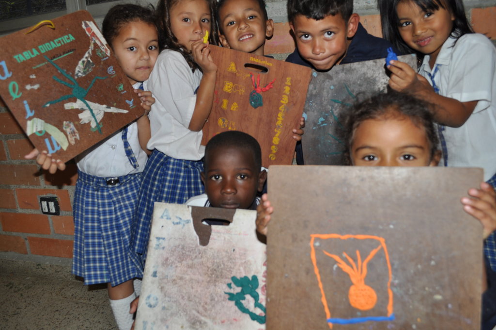 Train 4.000 colombian children in peace building. - GlobalGiving
