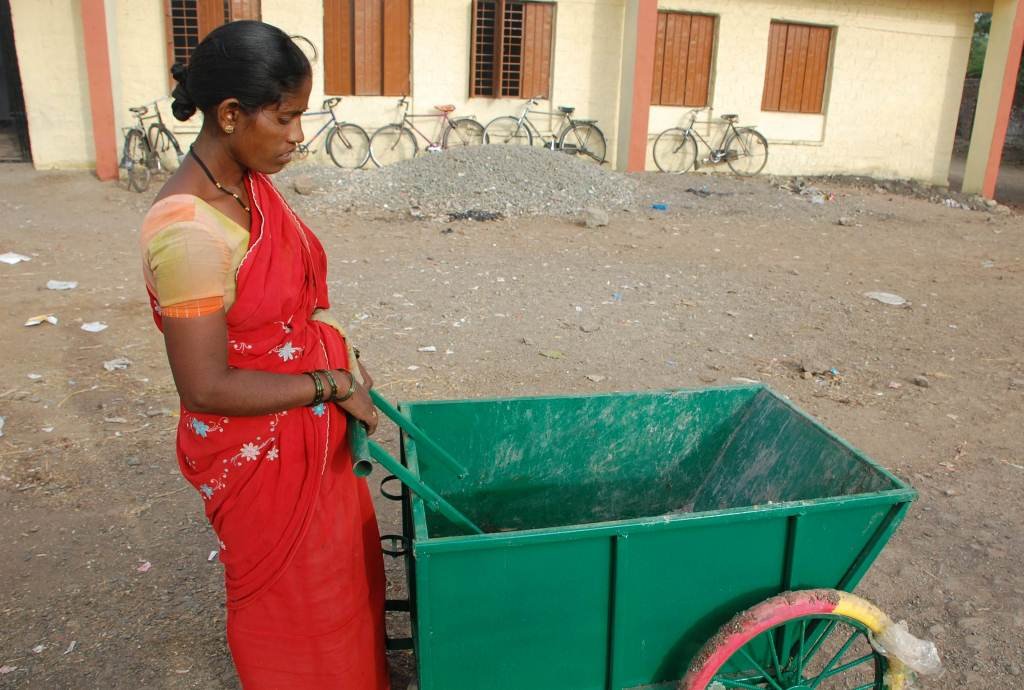 Take 100 Waste Pickers in India Out of Poverty - GlobalGiving