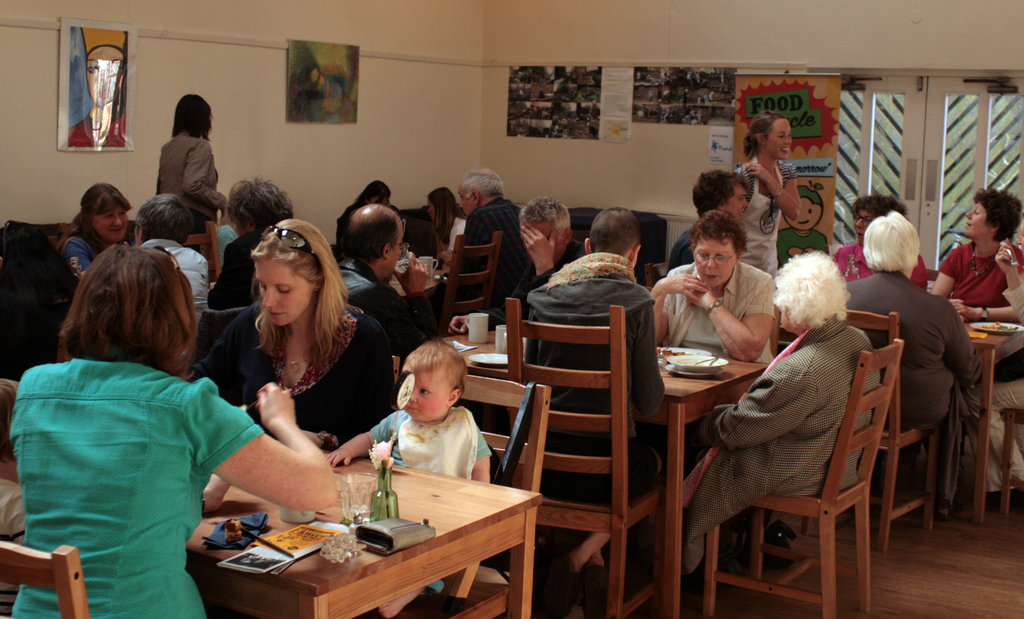 Reclaim food and serve tasty meals with FoodCycle! - GlobalGiving