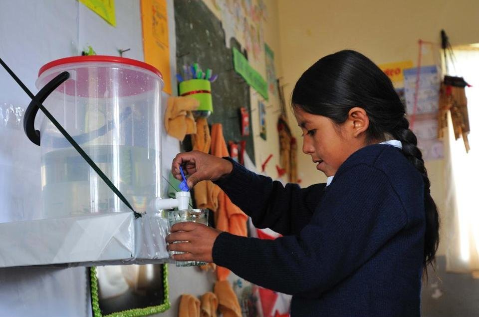 Safe Drinking Water for 40 schools in Bolivia - GlobalGiving