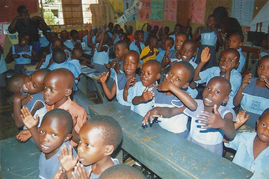 Reports on IMPROVE LEARNING ENVIRONMENT IN DAY CARE CENTER - GlobalGiving